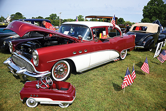 Old cars and old music fill Livesey Park - Fairhaven Neighborhood News